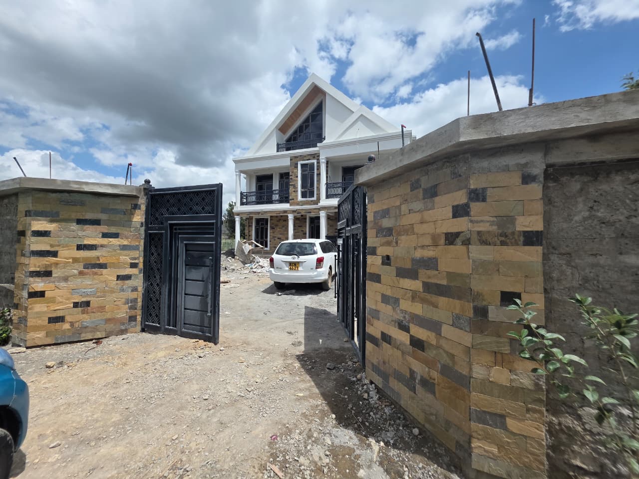 Mazeras Wall Cladding in Embakasi, Nairobi – Manyatta Site Project - BV ...